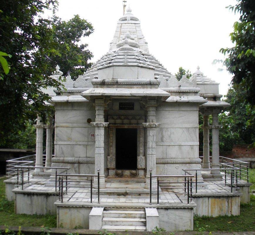 Parasnath Temple, Giridih, Jharkhand - Bharat Temples